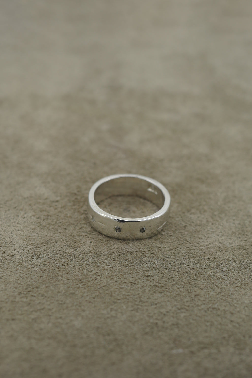 Thick Salt & Pepper Band Silver SAMPLE – Artefact